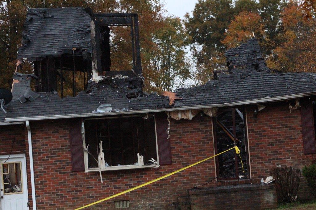 Fire Destroys Coffee County Home – Thunder Radio